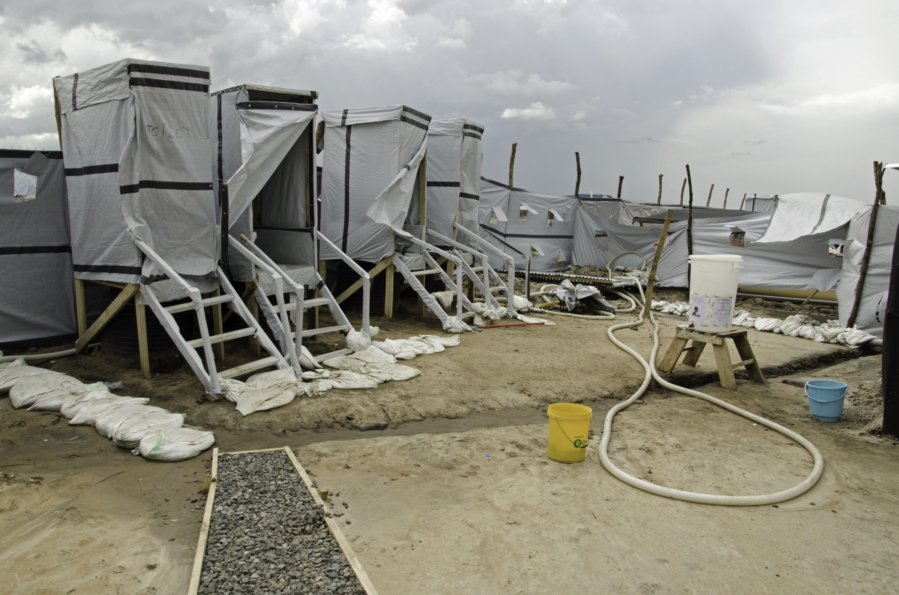 MSF : logistics innovations in humanitarian service